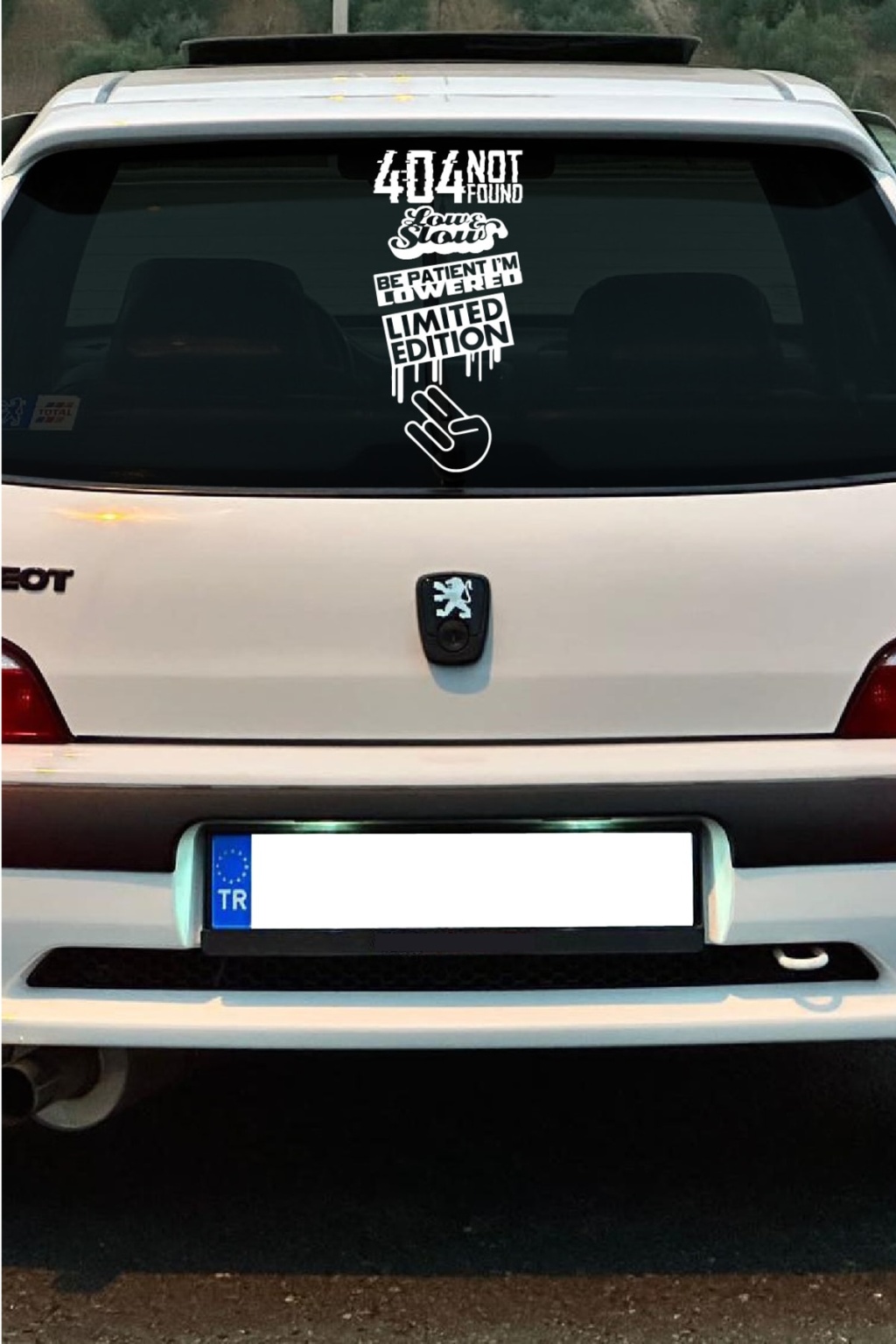 Oto Arka Cam Sticker İngilizce Model 76 40*20 Cm