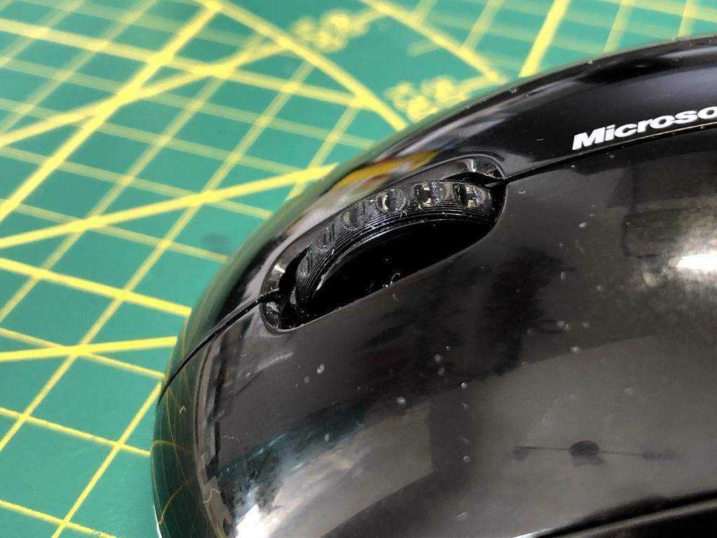 Microsoft Kablosuz Mouse 5000 Tekerlek Kauçuk Plastik Aparat