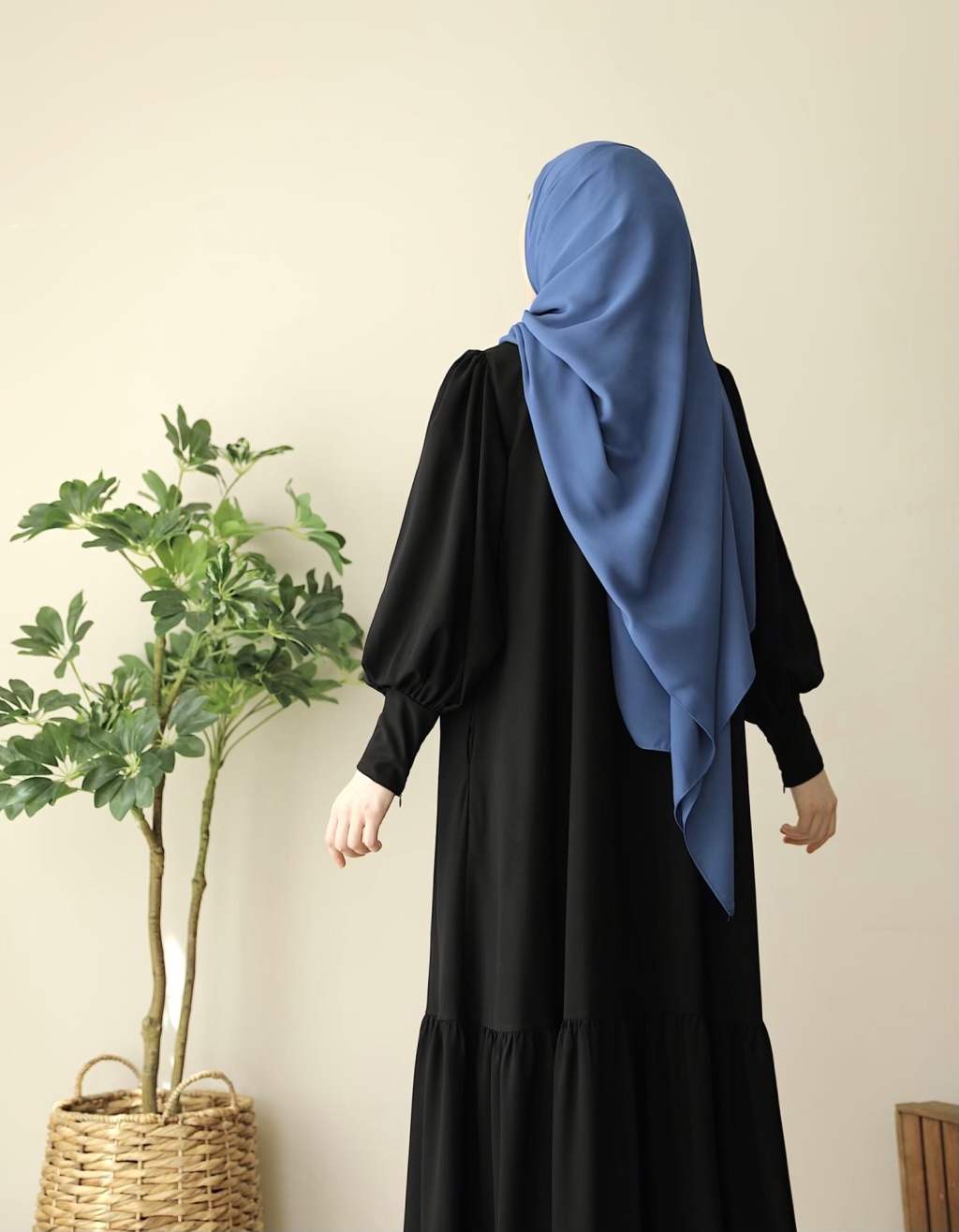 Lale Model Ferace Siyah