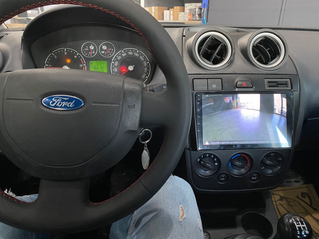 FORD FİESTA 2005-2008 3 GB RAM Android Carplay Multimedya Navigasyon
